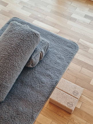 Release Wool Yoga Mat 75 x 200 cm - Light Brown – goyogi.dk